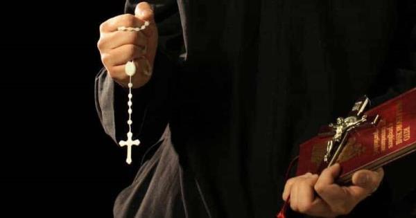 Un médico, el nuevo exorcista en SLP