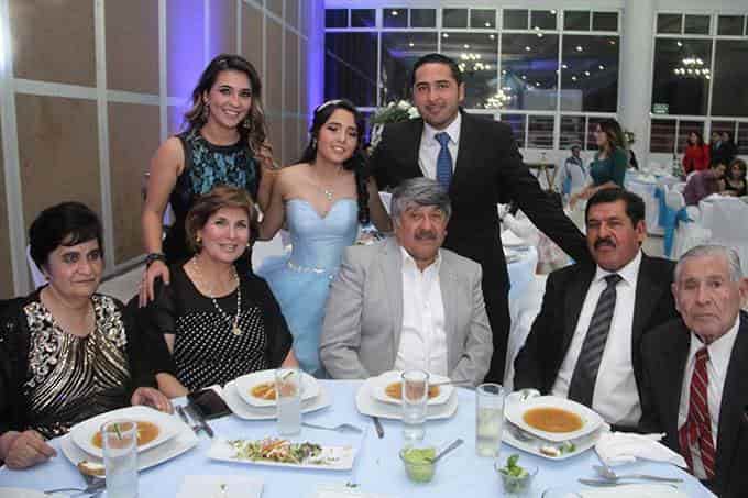 Danna Paola Rentería Miranda celebró feliz sus 15 años