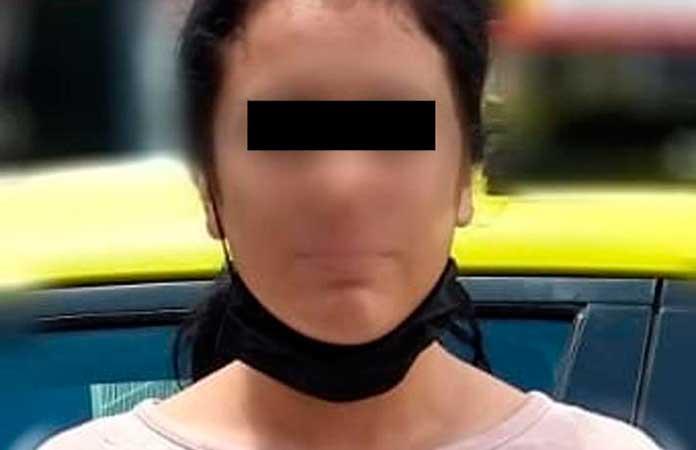 Detienen a mujer por robar bolsa de mano en Hidalgo y Álvaro Obregón