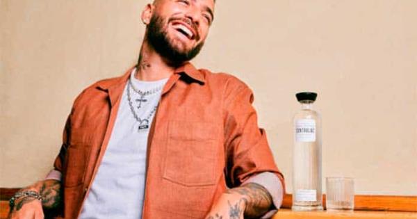 Maluma presenta mezcal "Contraluz"