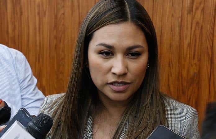 Verónica Segovia presidirá Directiva del Legislativo