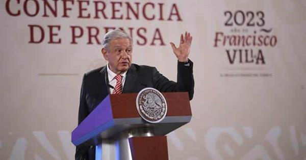 Presidente pone en pausa relación con Perú