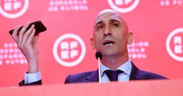 Luis Rubiales se negó a renunciar